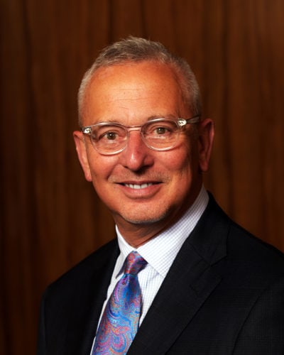 Meet the Surgeons | Howell Allen Clinic