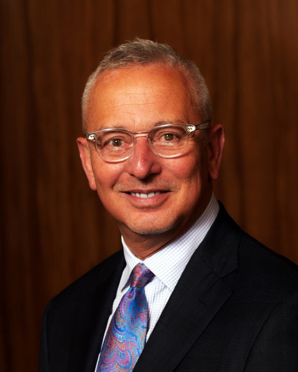 Meet the Surgeons | Howell Allen Clinic